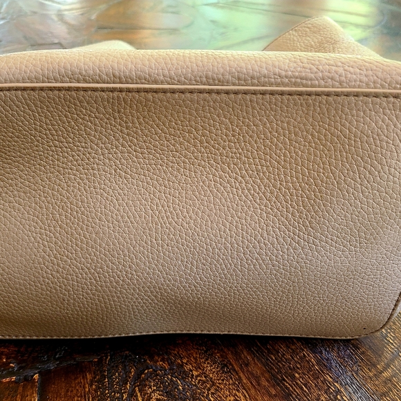 Tory Burch | Bags | Tory Burch Thea Bucket Bag | Poshmark